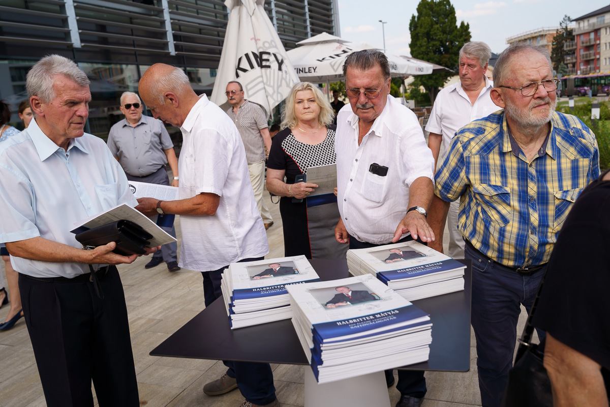 Bemutatták a Halbritter Mátyásról készült könyvet – Győr Plusz | Győr Plusz